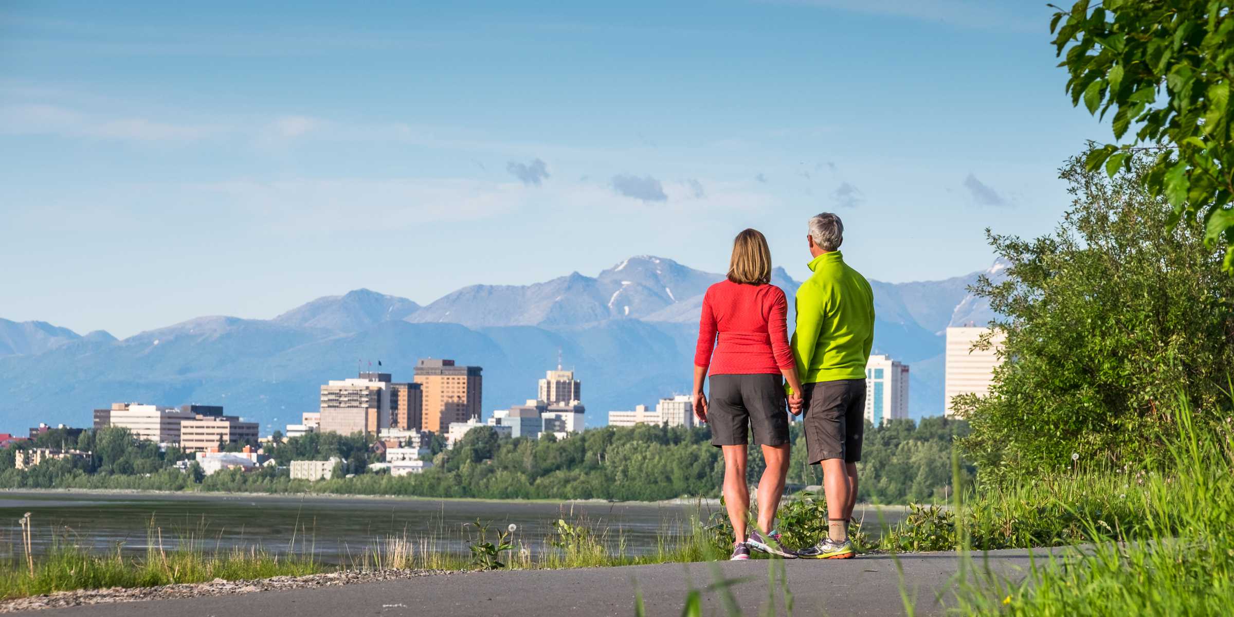 10 Summer Activities to do in Anchorage: From Glaciers to Golfing